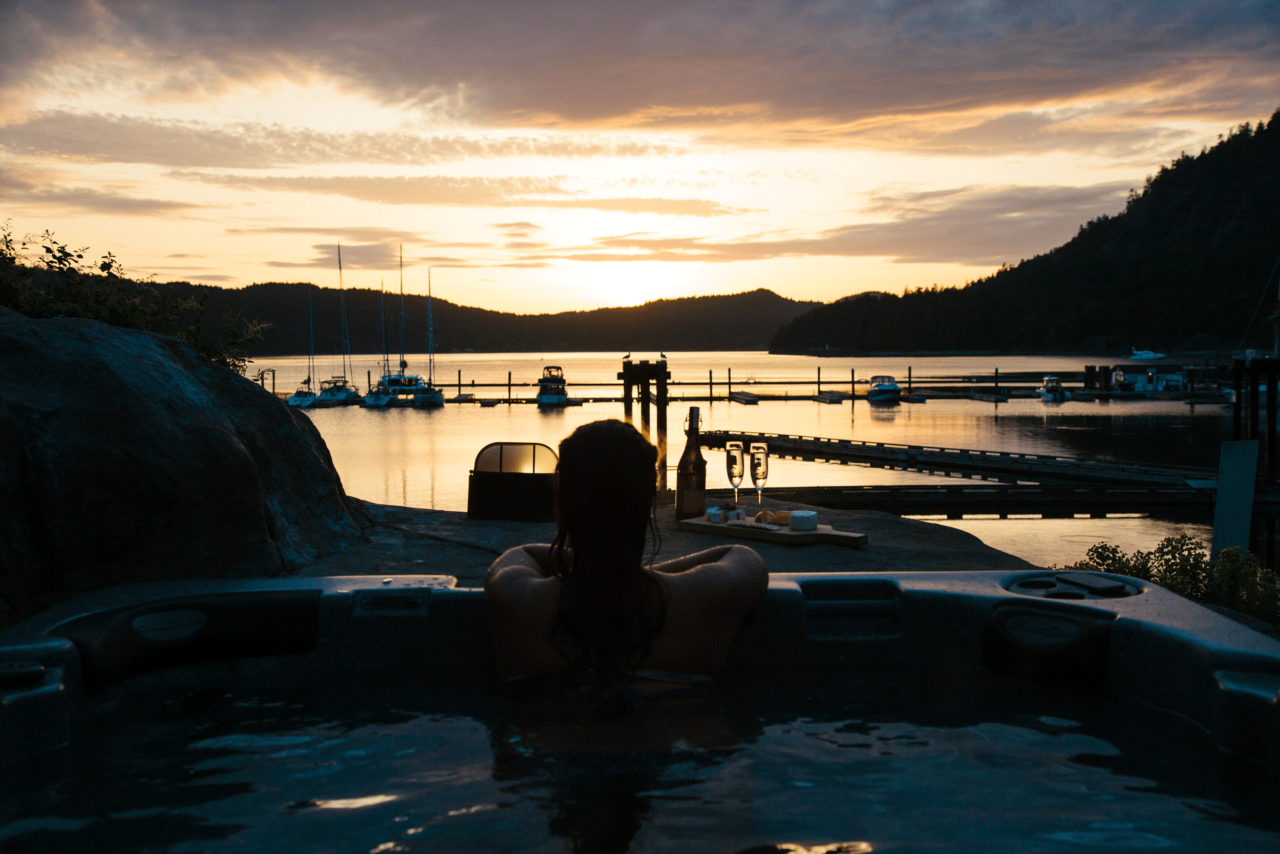 Pender Island Packages & Specials - Poets Cove Resort & Spa