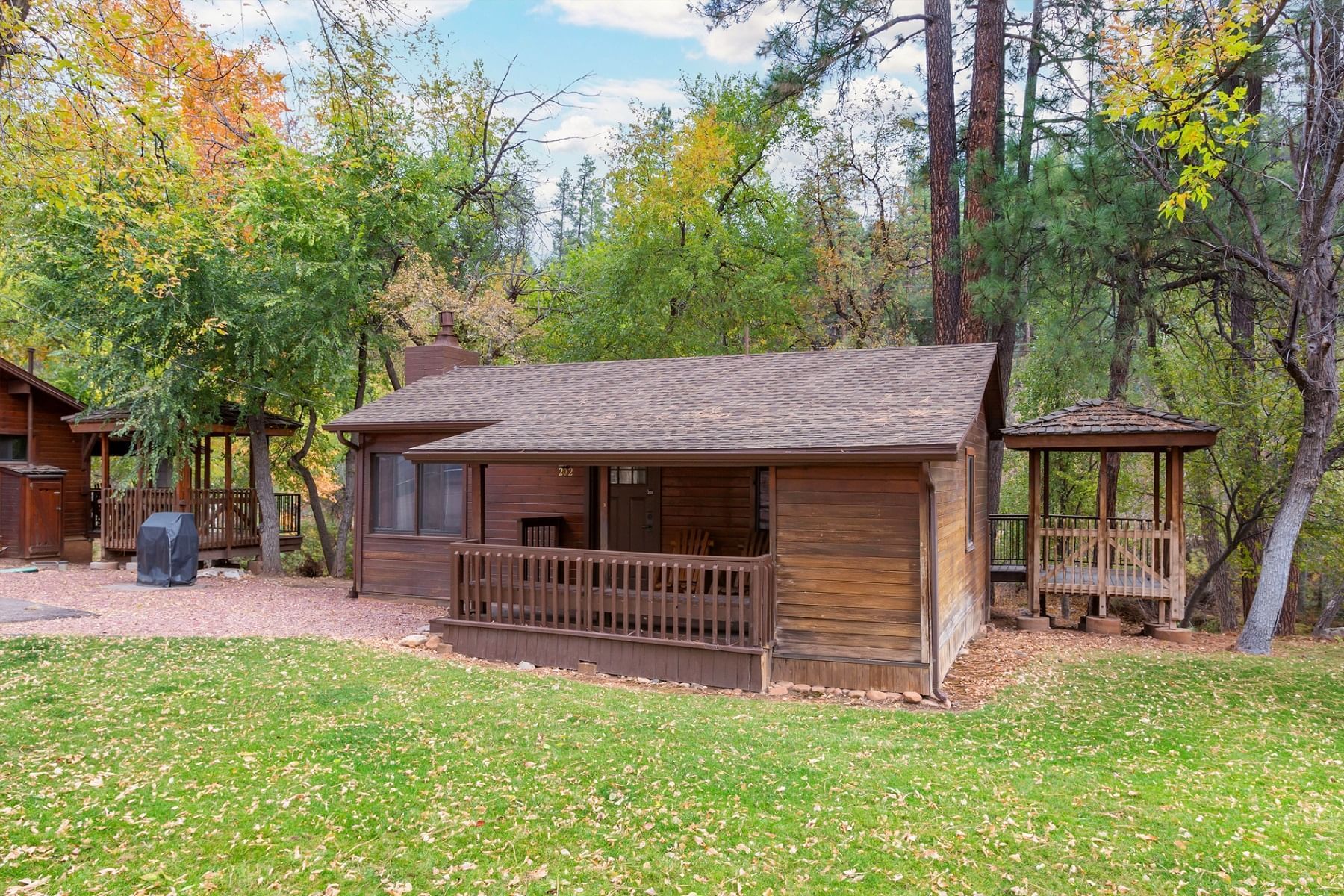 Contact Us | Kohl's Ranch Lodge