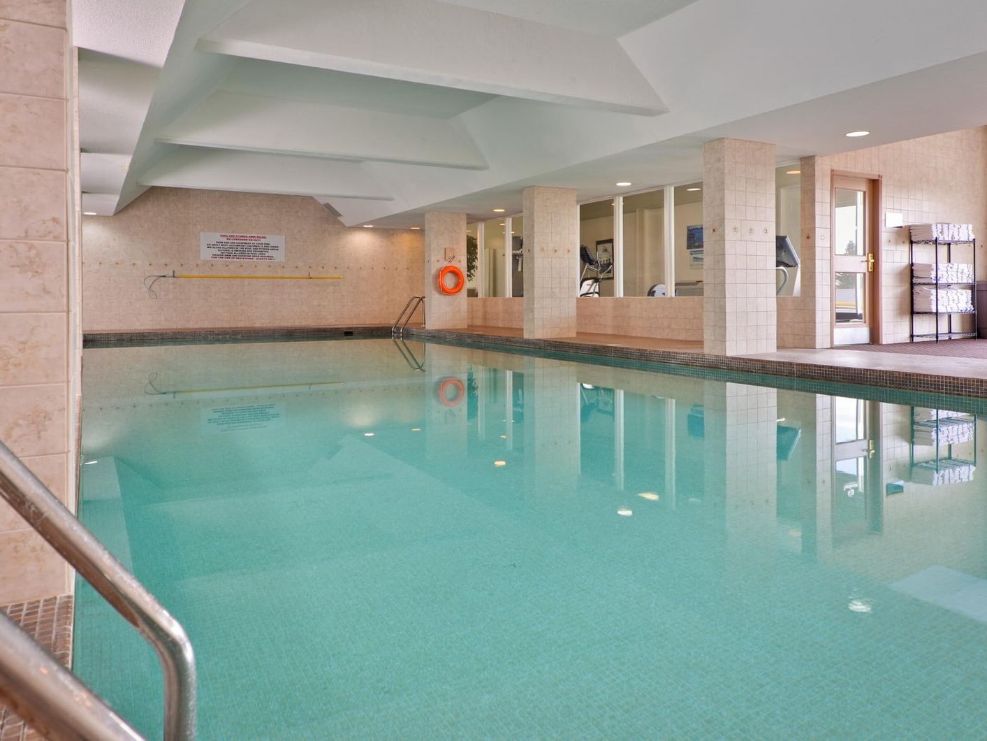 Indoor Pool | Sandman Hotel Lethbridge