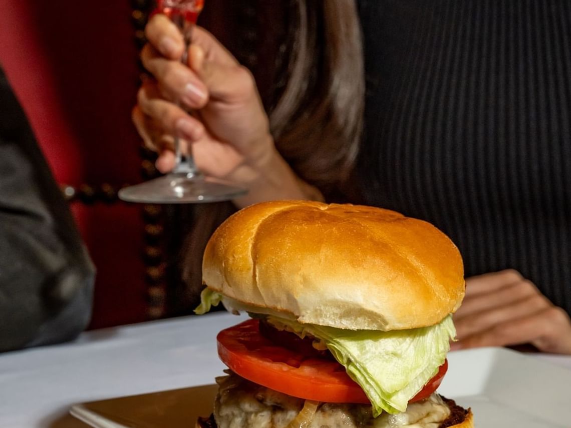 Restaurant Details | Madison Hotel