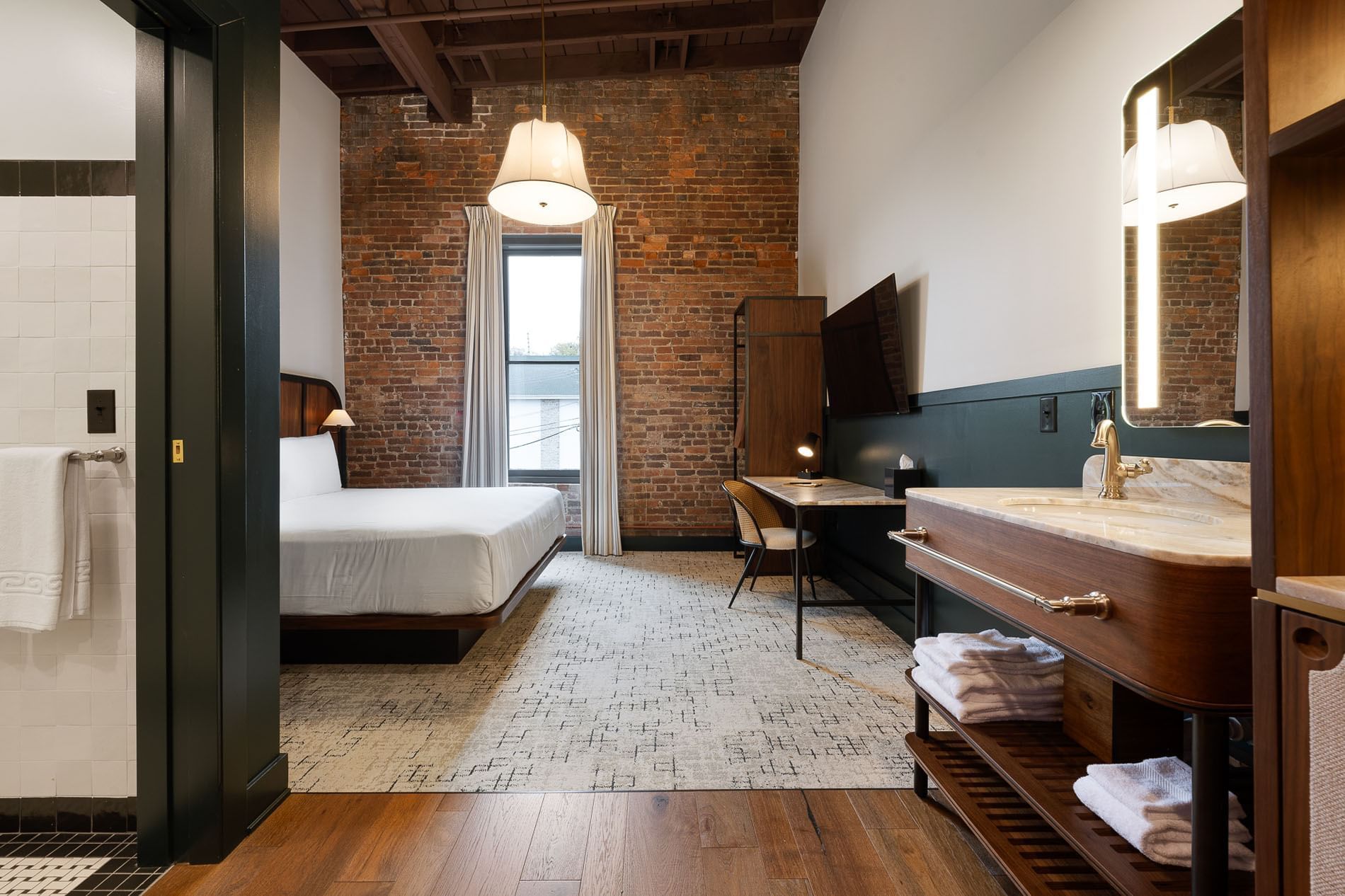 The Delegate Hotel | Luxury Hotel in Frankfort, KY