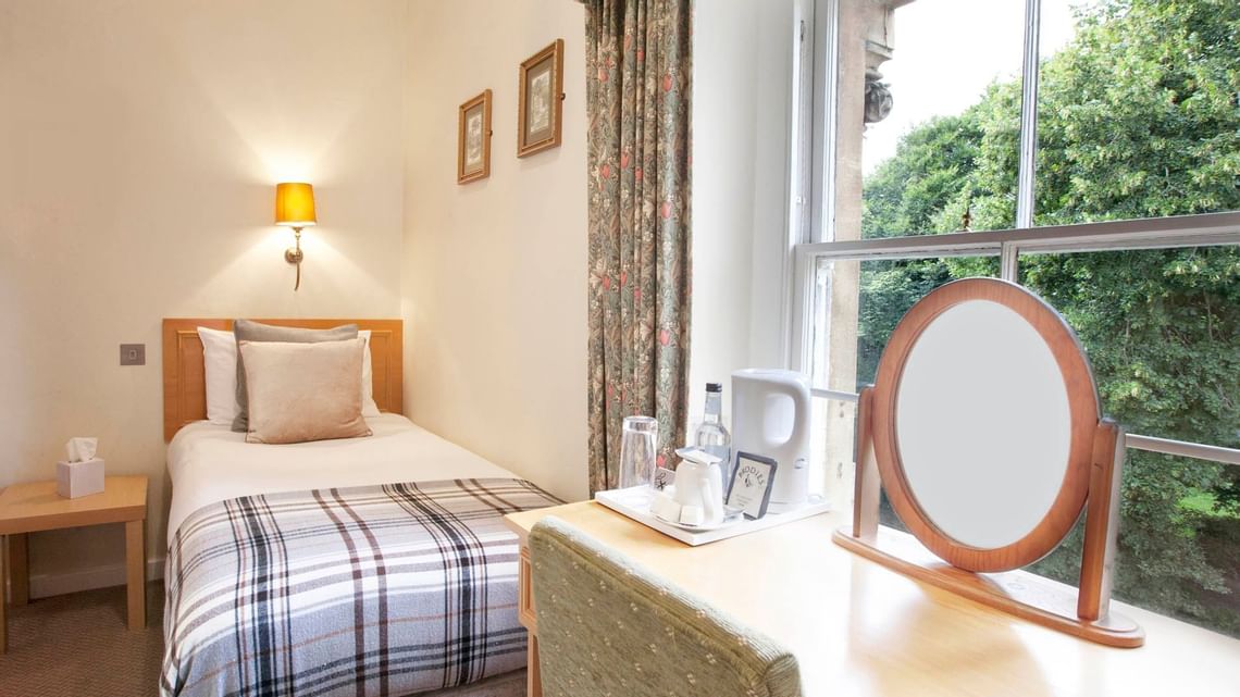 Economy Single Room | Victoria Square Hotel