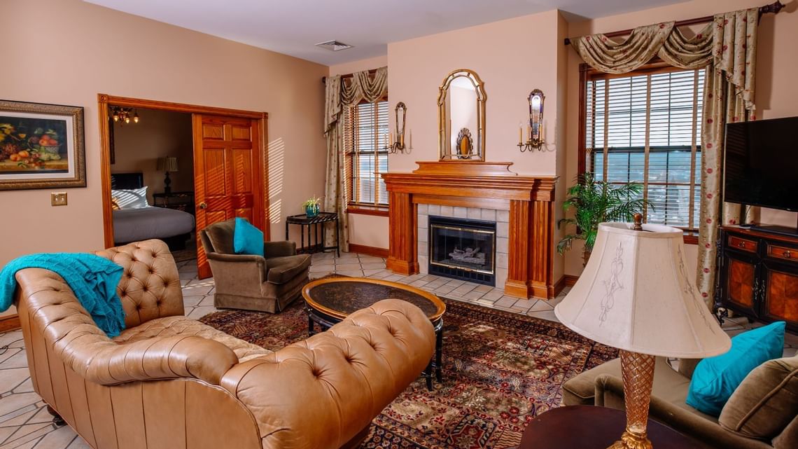 Penthouse Suite | Lodging Marquette MI | The Landmark Inn