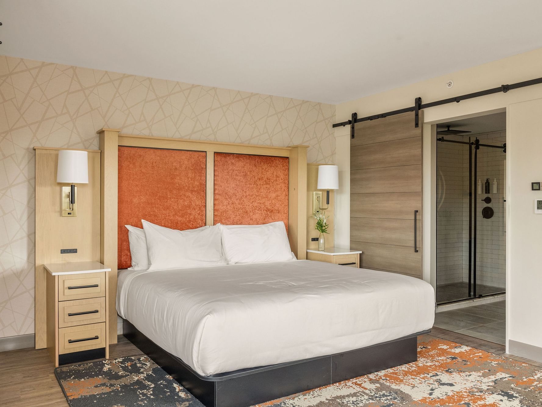 Guest Rooms & Suites – Hotel Embers
