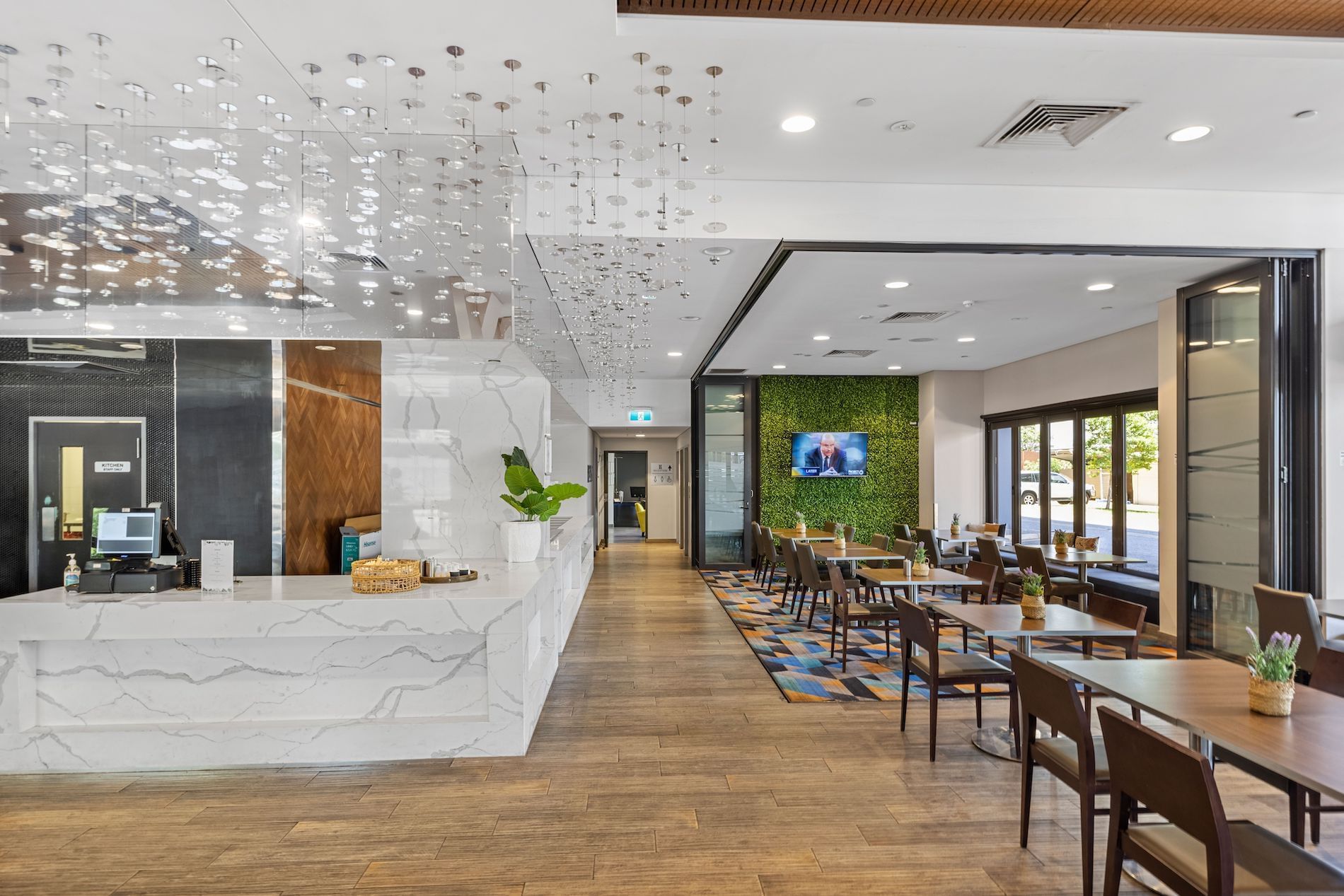 Serviced Apartments in Darwin | H on Mitchell Hotel