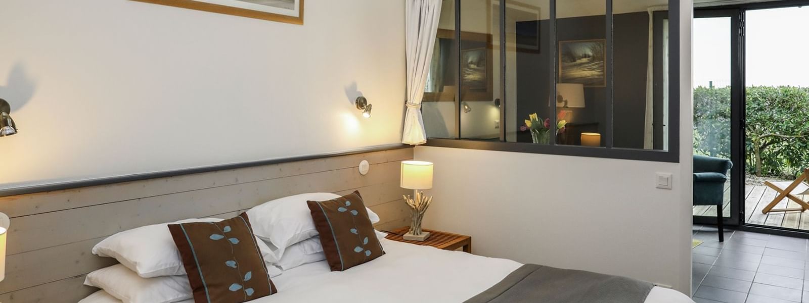 Les Vignes de la Chapelle, The Originals Relais | Hotel Ile de Re ...