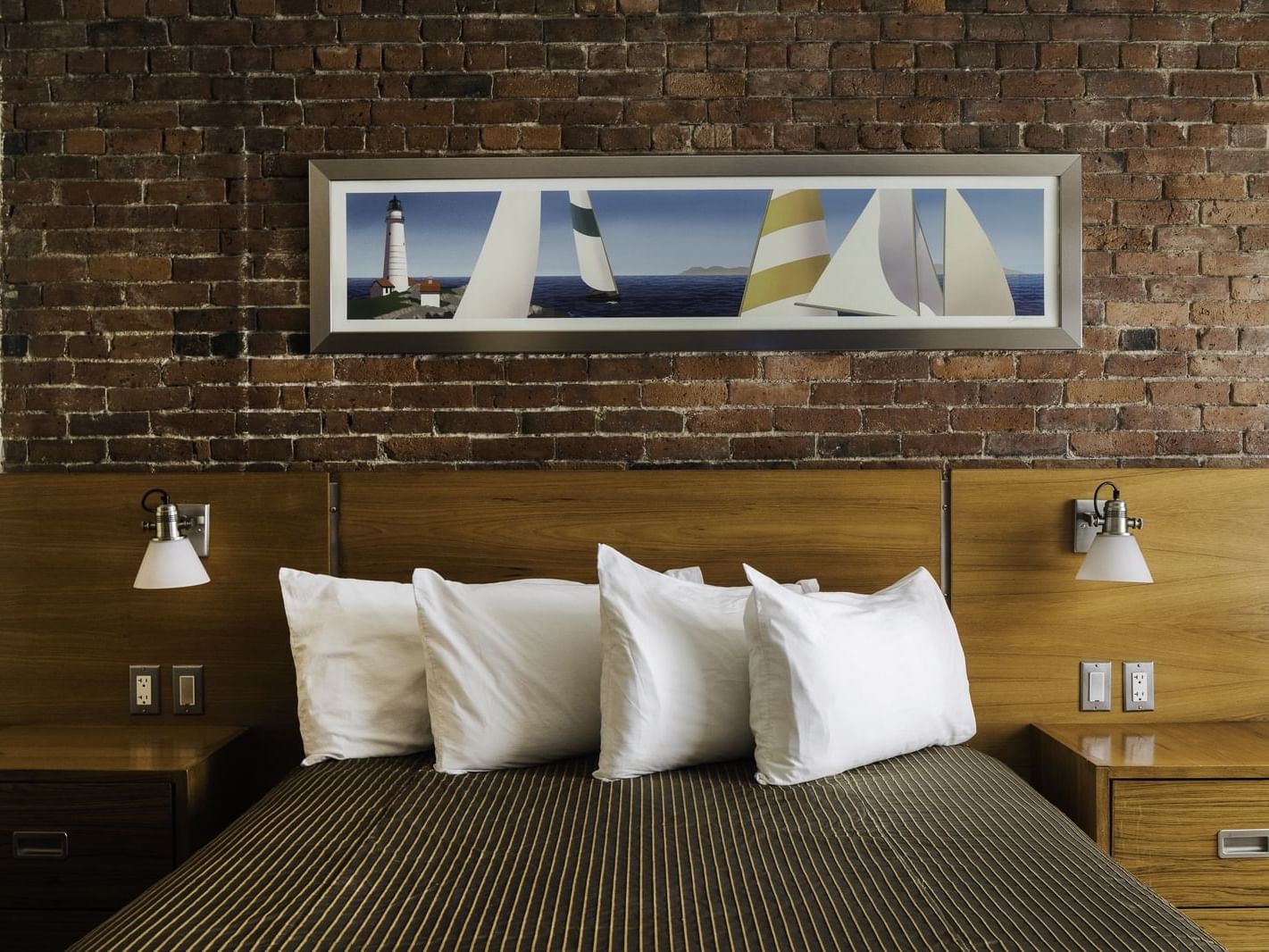 Harborside Inn - Book Hotel Near Faneuil Hall in Boston