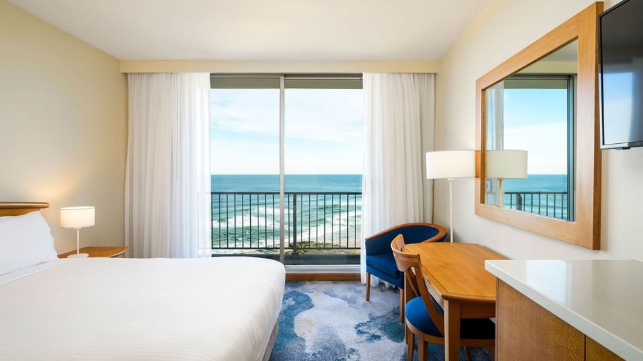 High Ocean View Room | Free Parking at Noah’s On the Beach Hotel