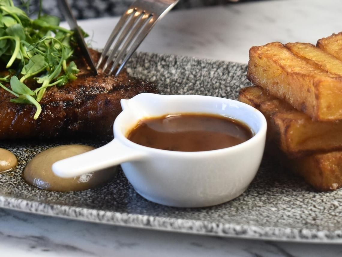 What Is Peppercorn Sauce? [EXPLAINED] Recipe & More!