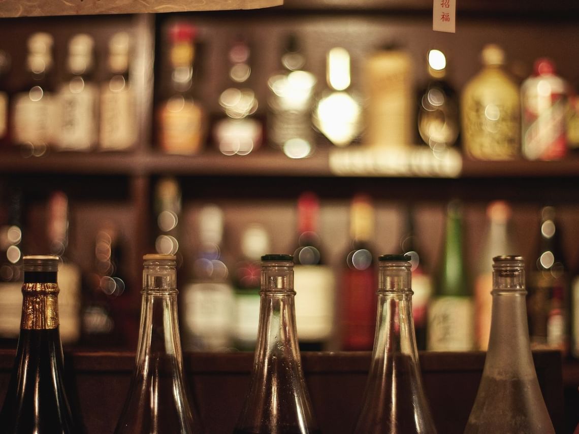 Oahu Bar Guide: Where to Get the Best Drinks on the Island | Waikiki ...