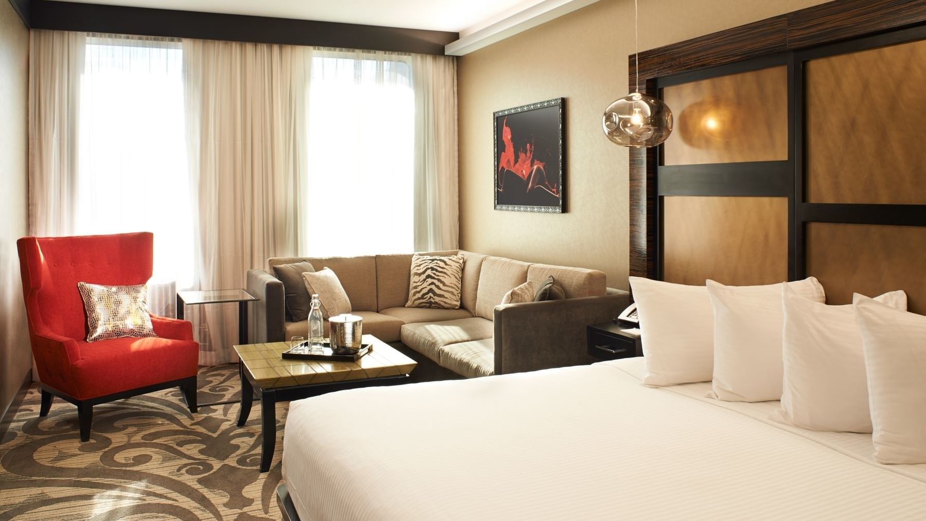 King Suite - Metropolitan at The 9