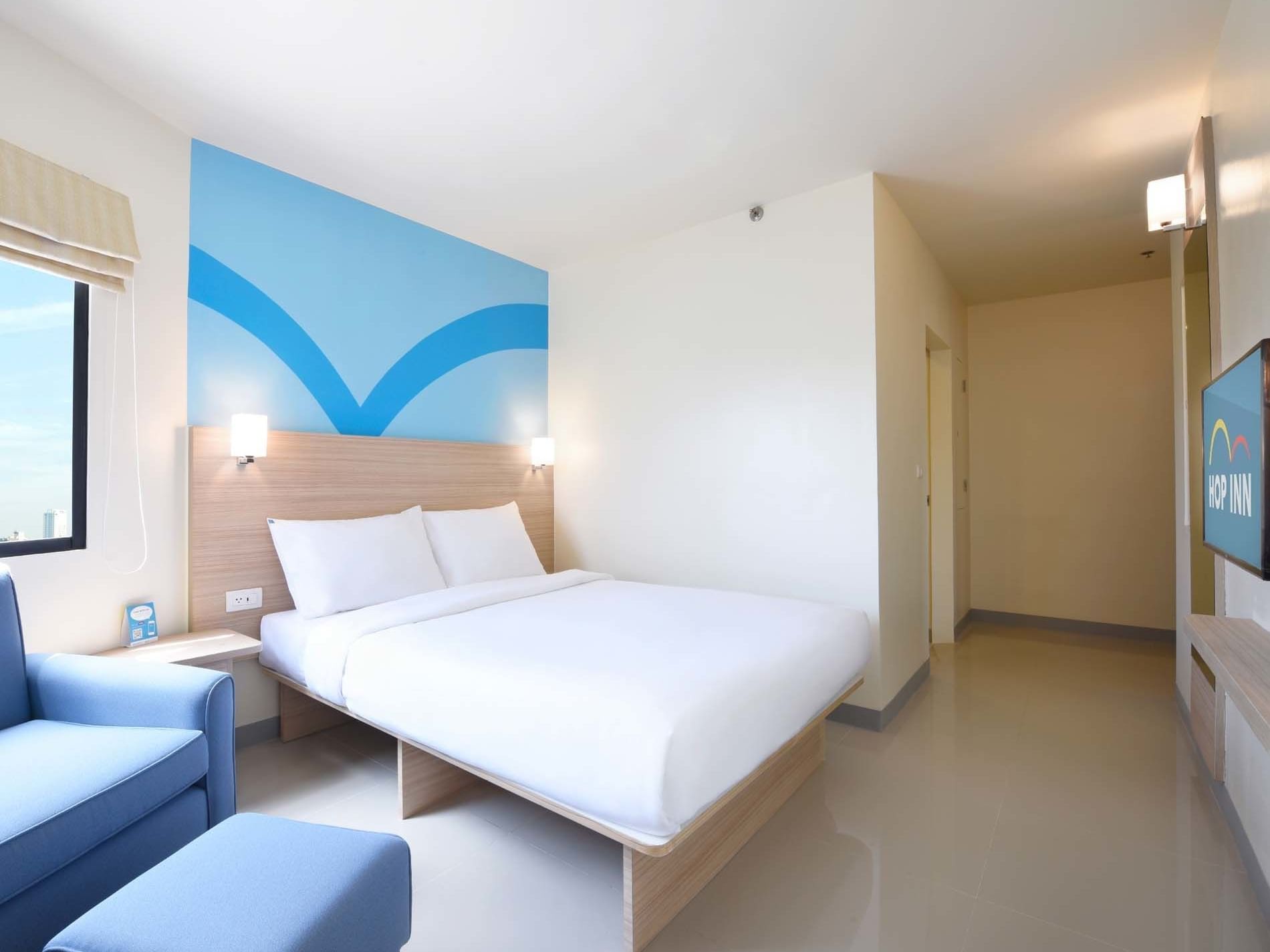 HOP INN Hotel Aseana City Manila | Book Our Budget Hotel Near MOA