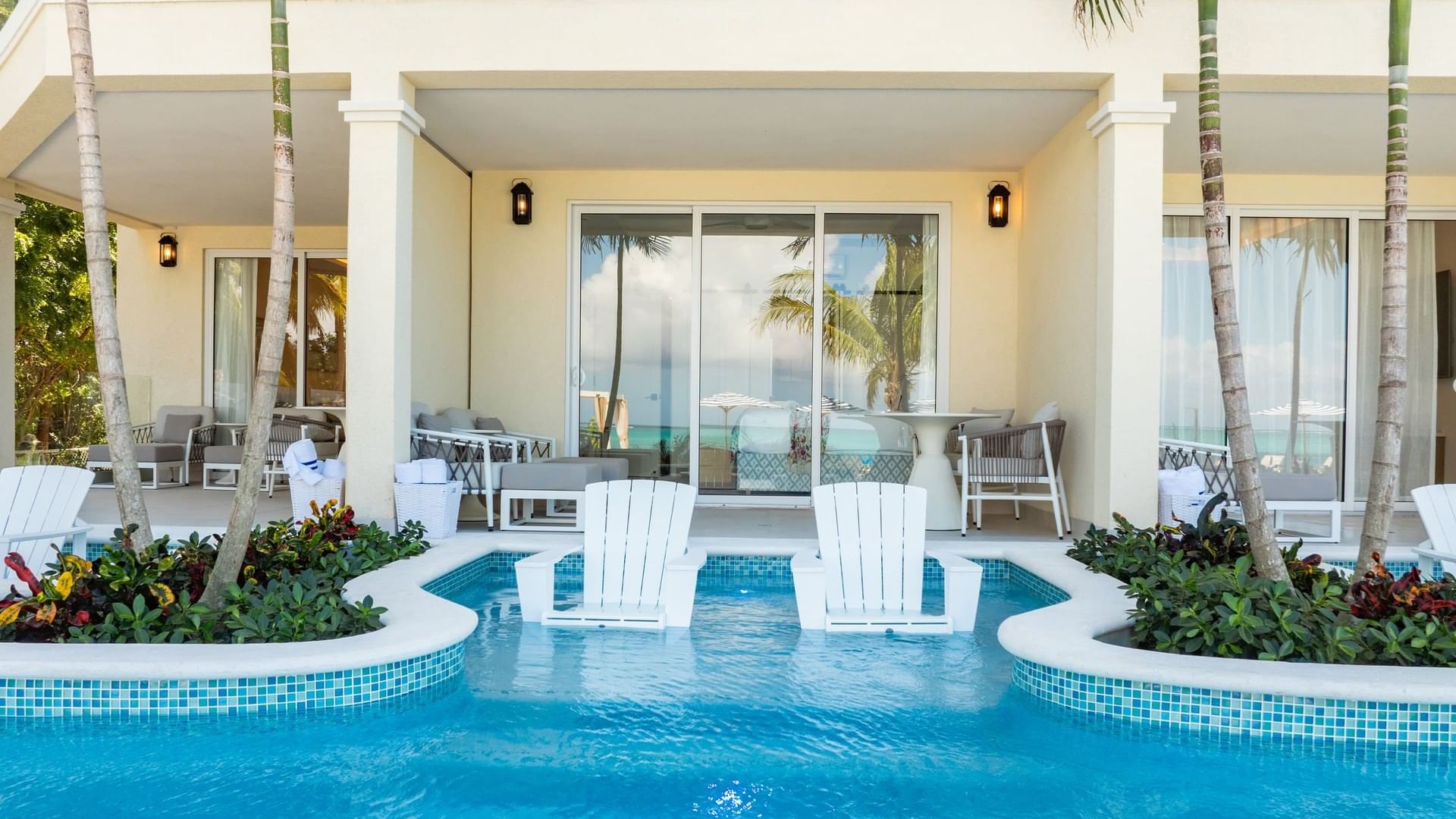 One Bedroom Beachfront Pool Junior Suite | Windsong Resort | Turks & Caicos