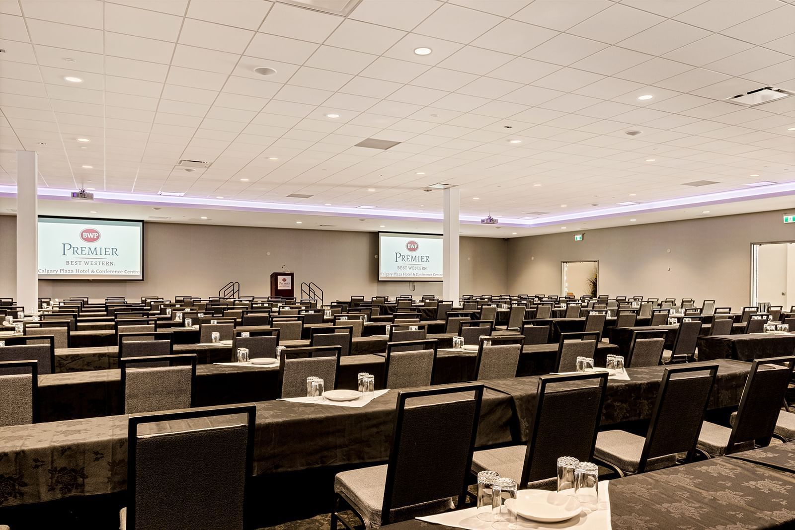 Calgary Meeting & Conference Venue | Best Western Premier Calgary Plaza ...