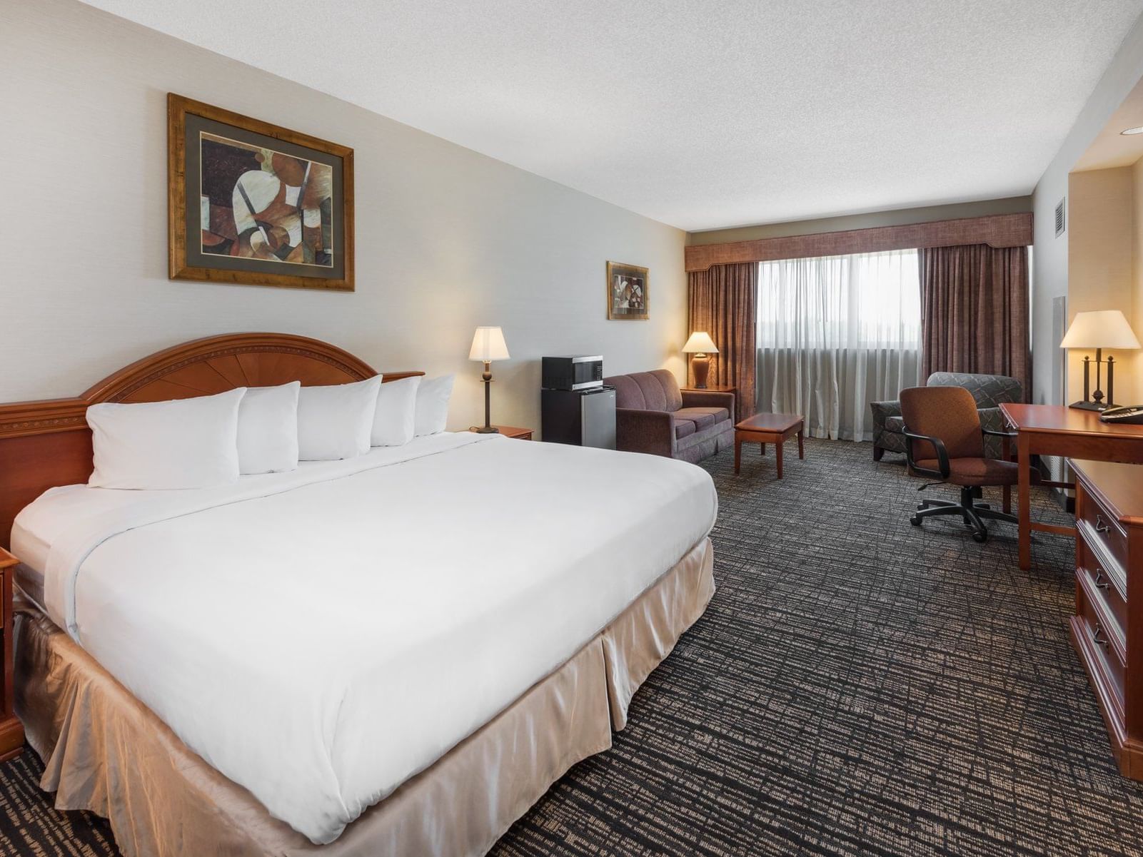 Hotel Accommodations in Topeka KS - Hotel Topeka at City Center