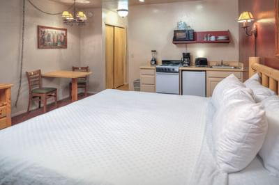 Payson Photos | Kohl's Ranch Lodge Gallery