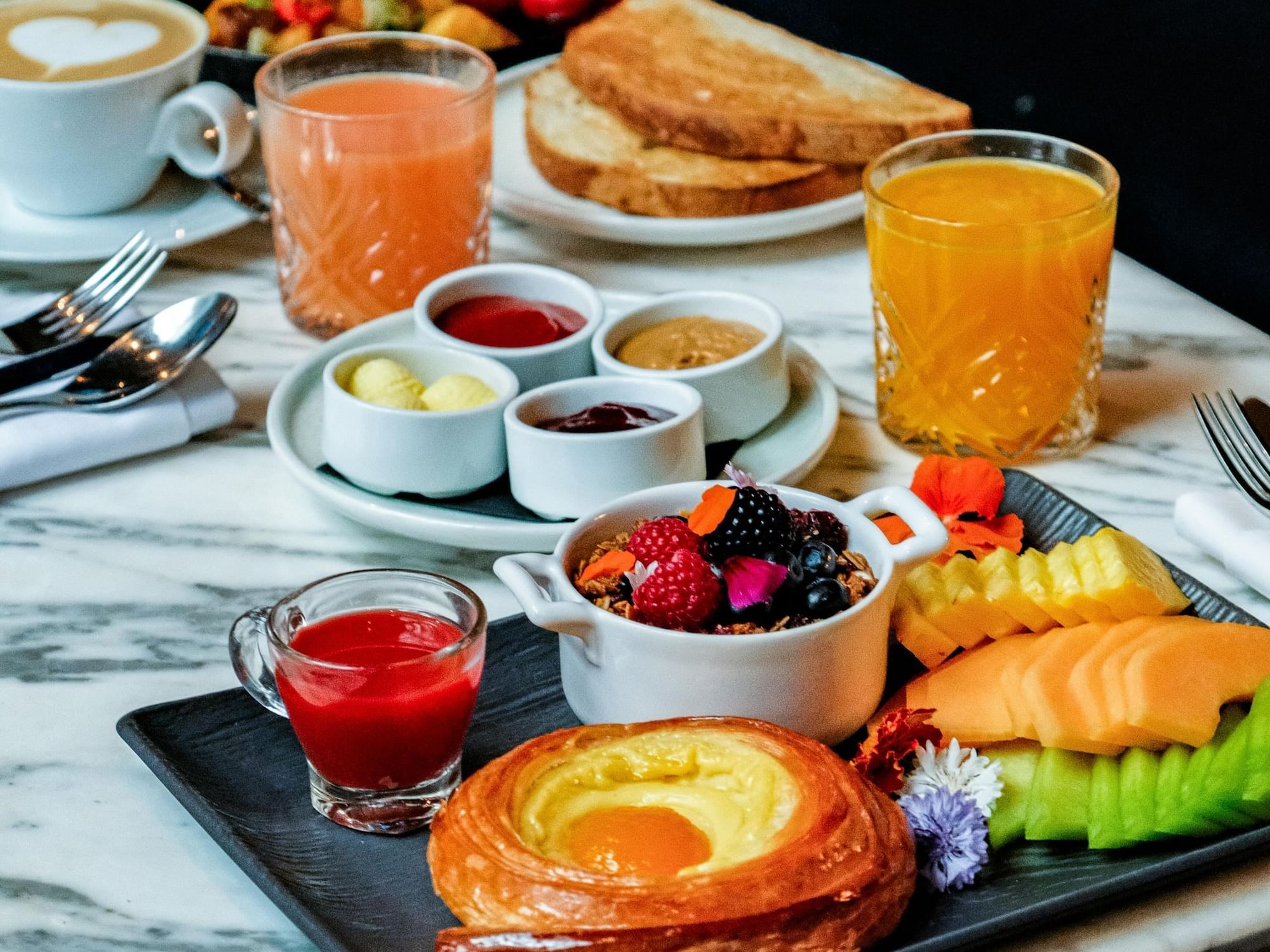 Bed & Breakfast Package | Paradox Hotel