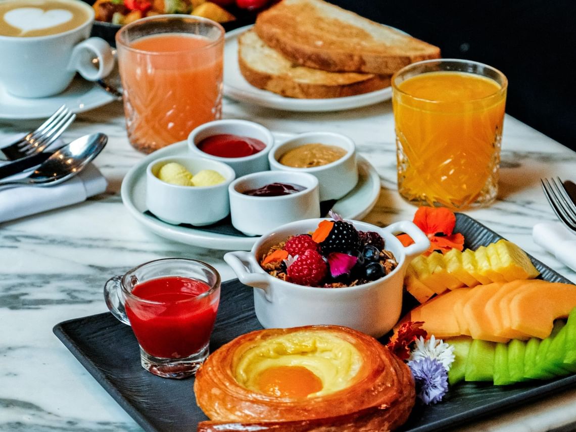 Bed & Breakfast Package | Paradox Hotel