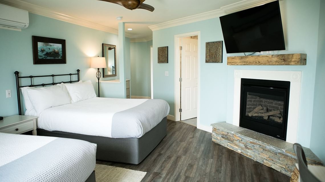 Hotel Rooms & Suites on Moonstone Beach - Sea Otter Inn