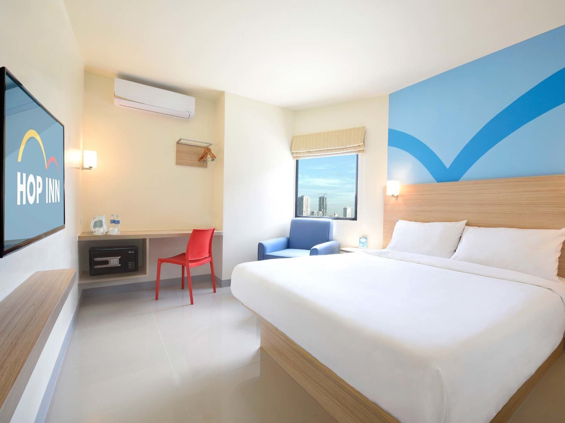 HOP INN Hotel Aseana City Manila | Book Our Budget Hotel Near MOA