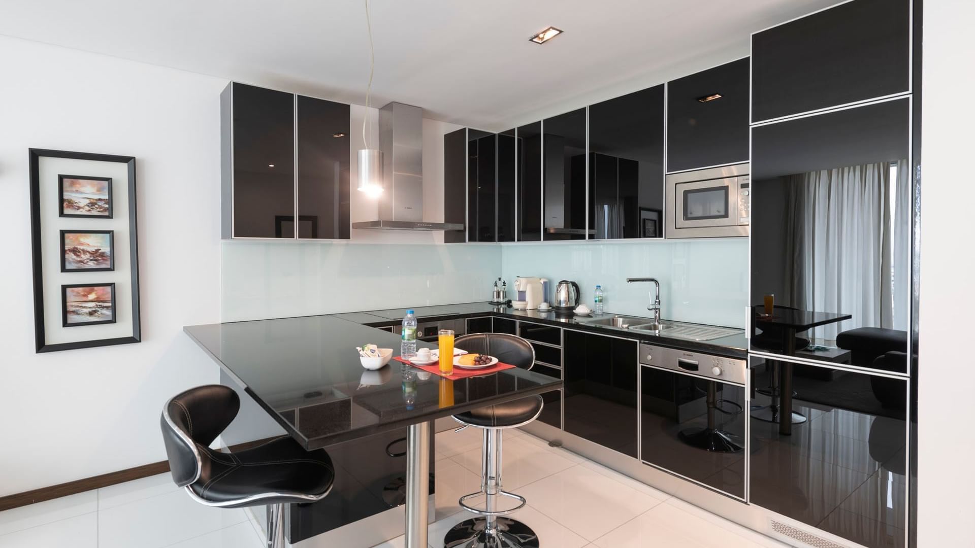 Rk Suite Hotel Accommodation