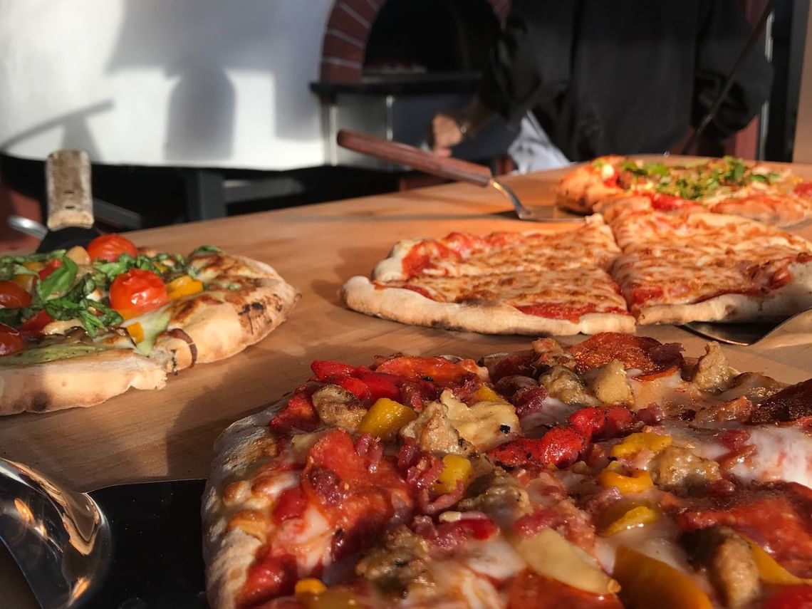 Pizza Nook - Cambria Pines Lodge
