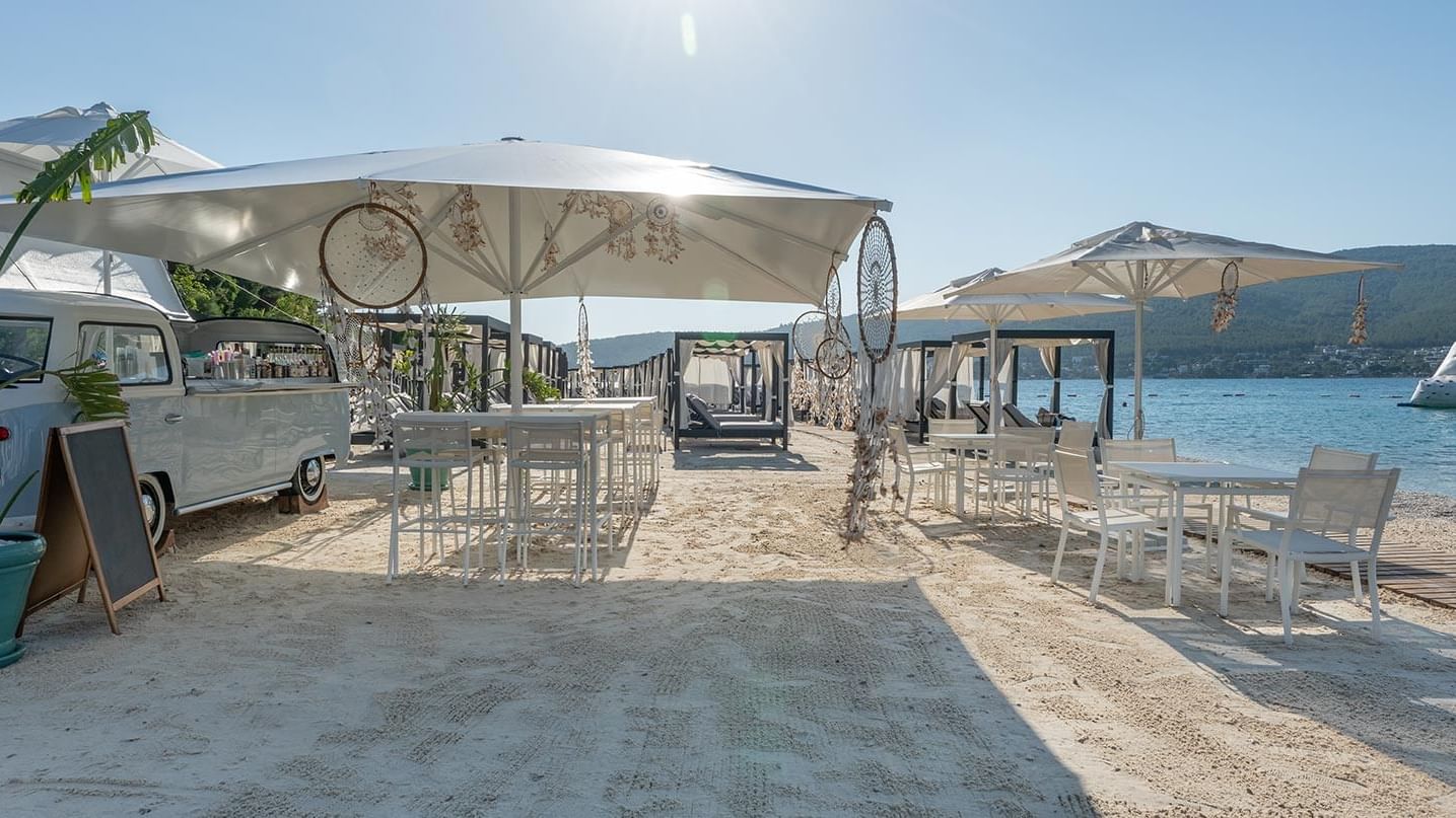 Best bars in Bodrum | Discover our beach bar | Titanic Deluxe Bodrum