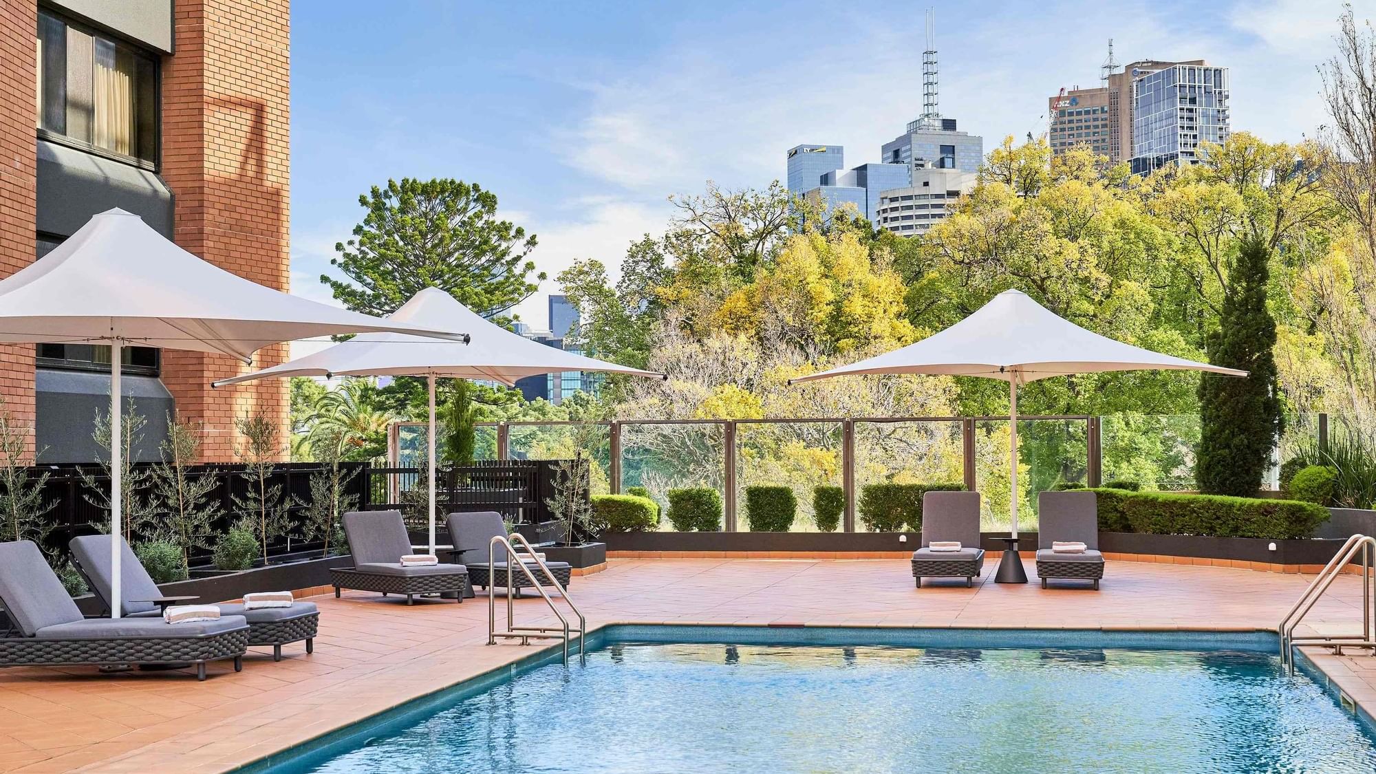 SWIMMING POOL | Pullman Melbourne on the park | Hotel Melbourne