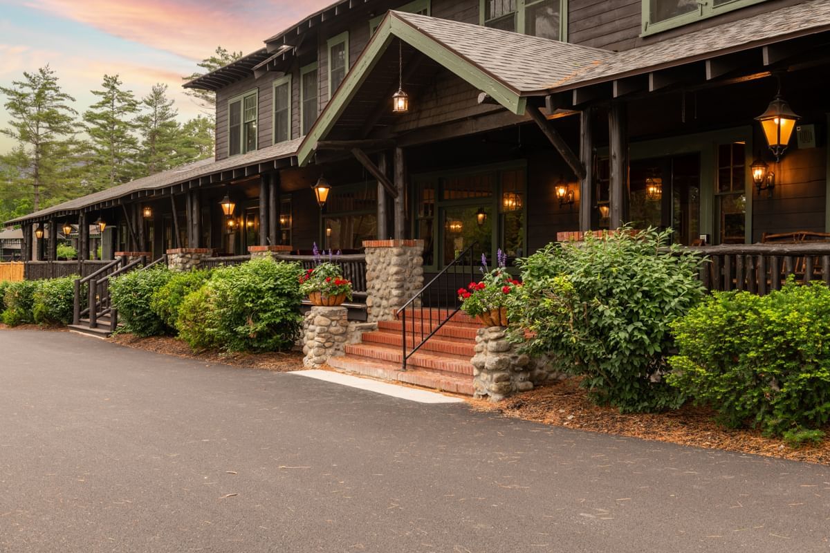The Lodge at Schroon Lake - Adirondack Mountains Hotels