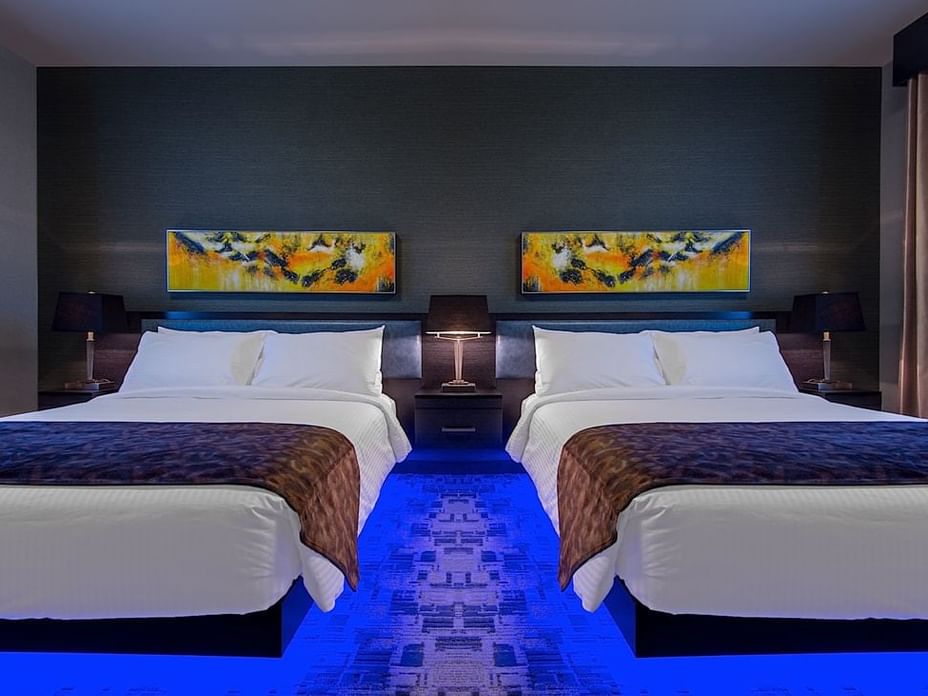 CLASSIC QUEEN ROOM | Applause Hotel Calgary Airport Accommodation