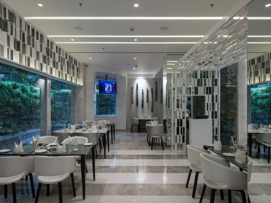 The Glass House | Buffet Restaurant in Eastin Residences Vadodara