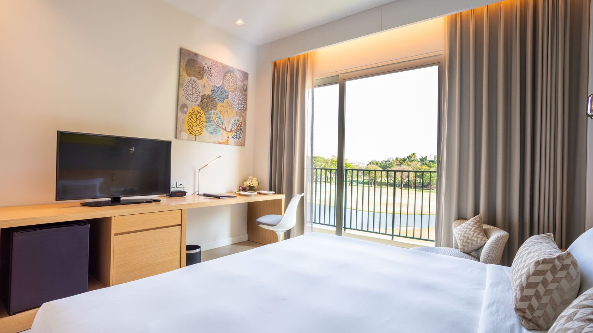 Terrace Golf Course View | Eastin Thana City Golf Resort Bangkok