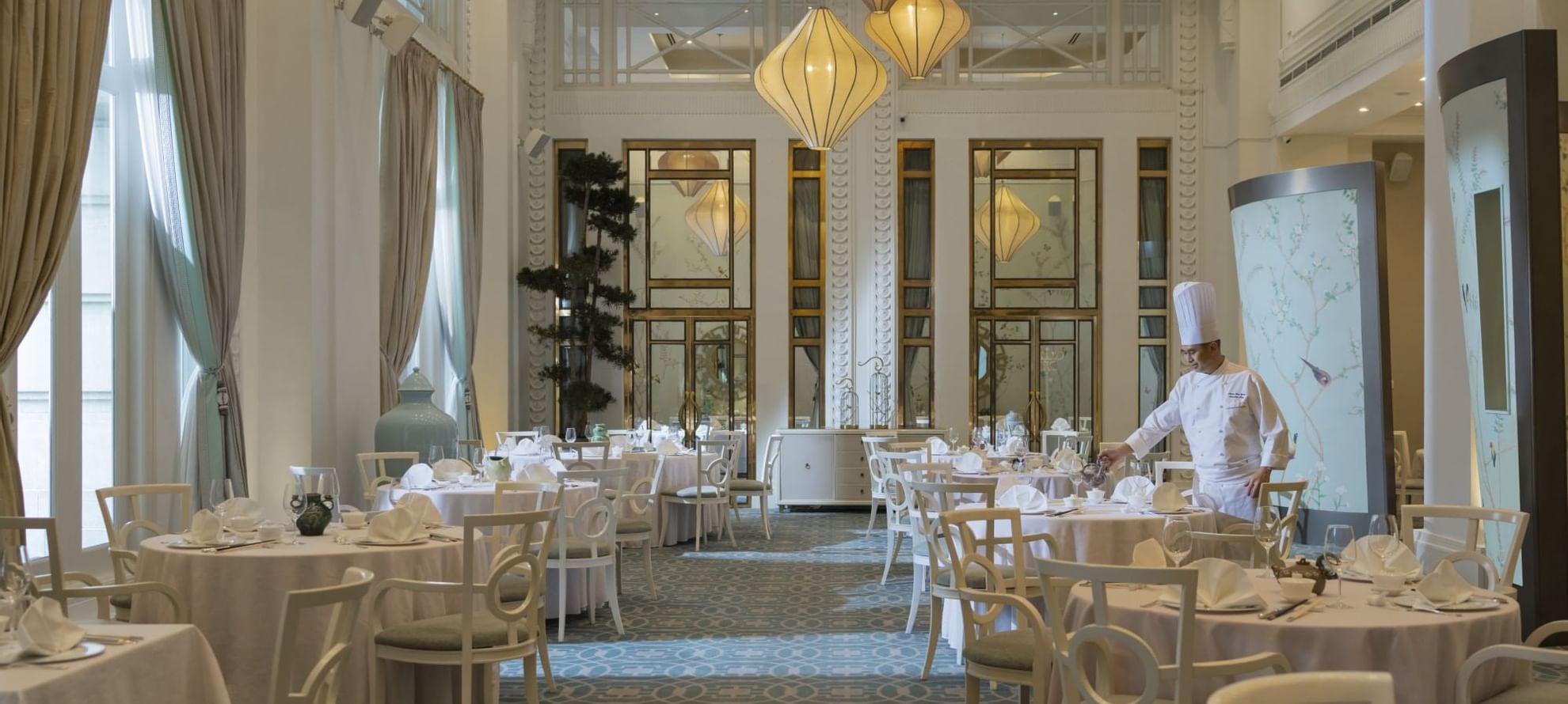 The Fullerton Hotels | Hotel Restaurants in Singapore | Dining