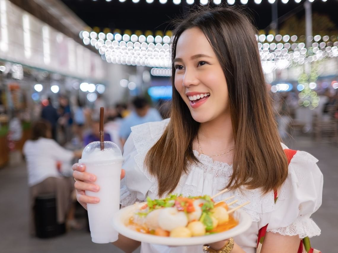 Exploring Singapore's Best Hawker Centres: A Foodie's Guide | Beyond ...