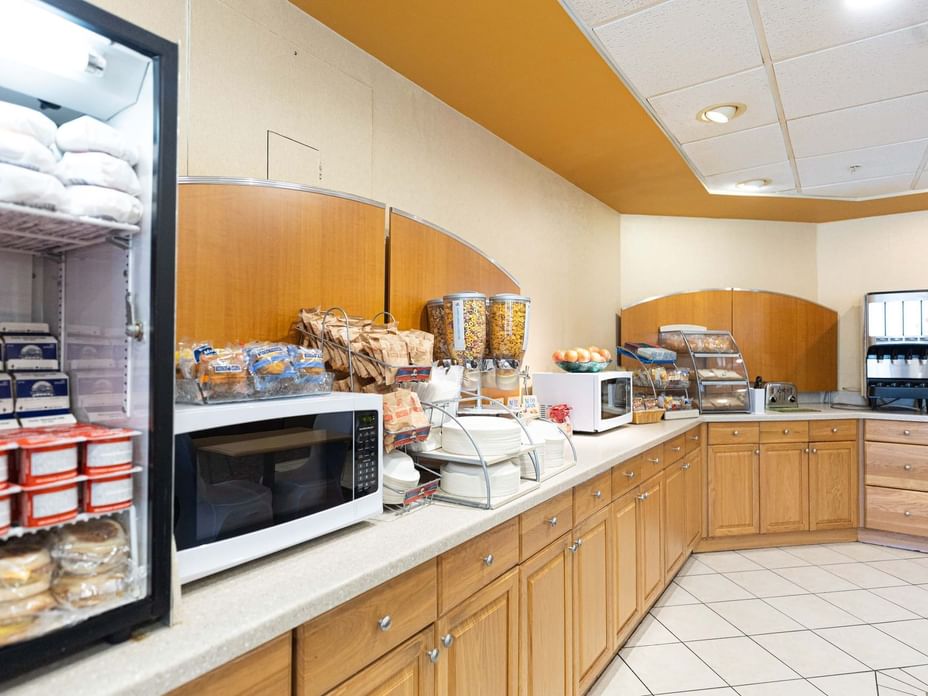 Free Breakfast Bar | London Ontario Hotel
