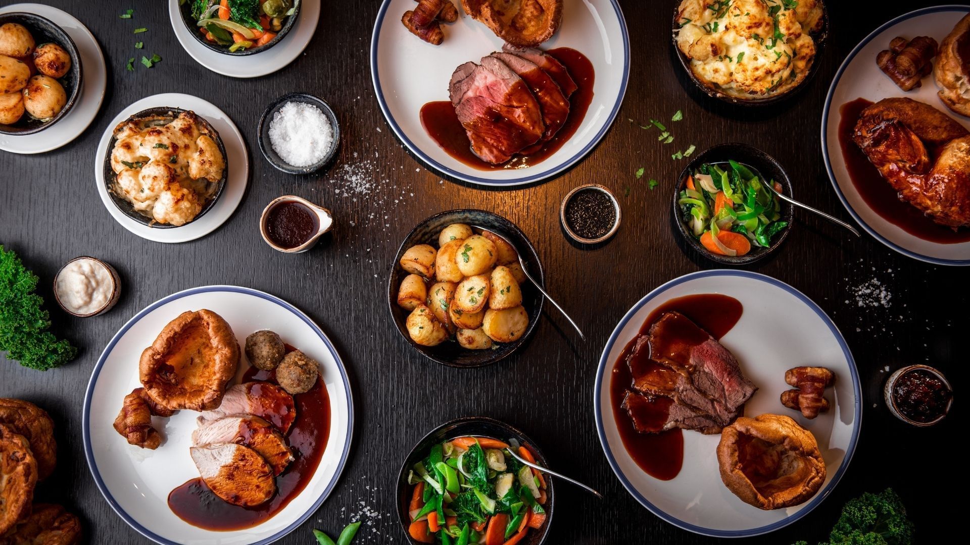 Eat & Drink | Hotels With Pub & Grill | Starbucks