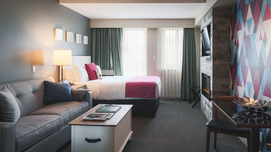Queen Deluxe Studio | Summit Lodge Whistler