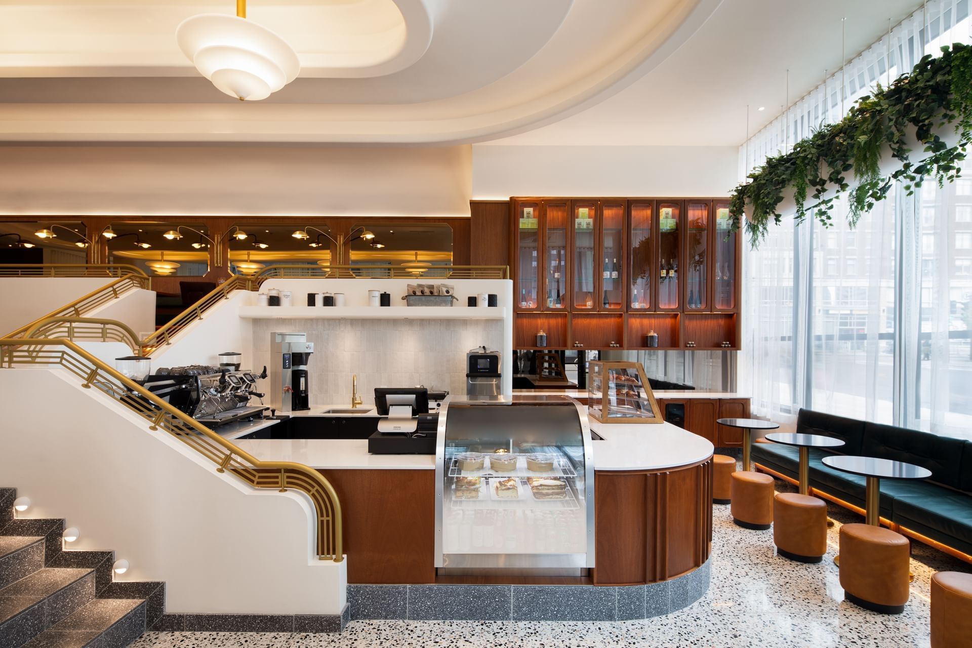 Restaurants at HONEYROSE Hotel | Rooftop Restaurants Montreal