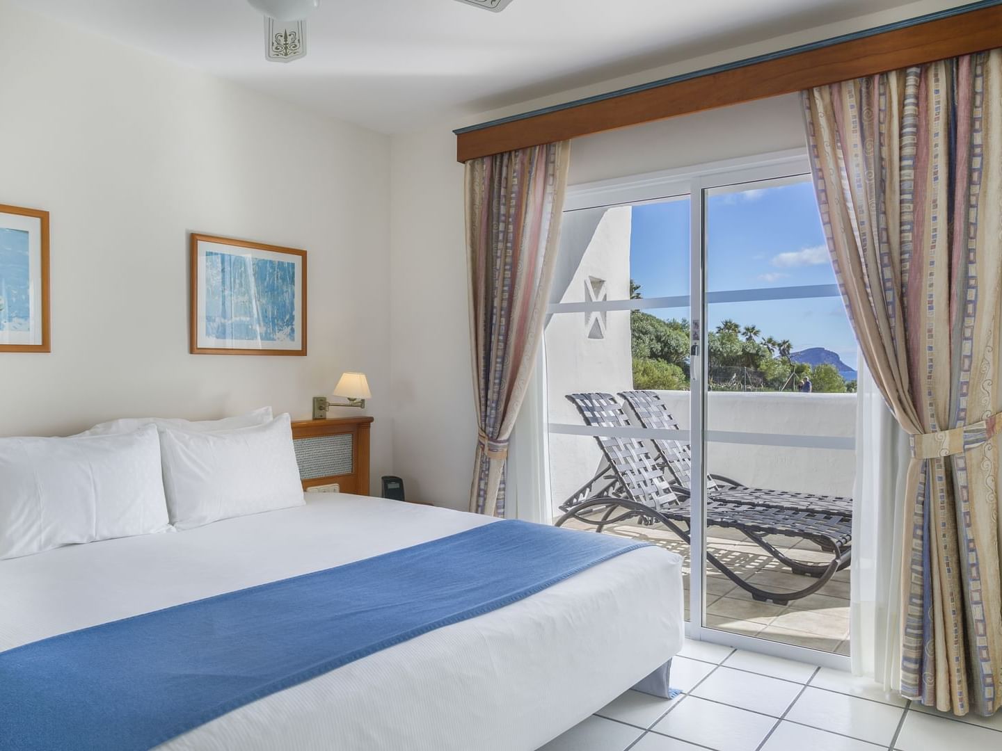 Tenerife Accommodation | Santa Barbara Golf and Ocean Club Rooms