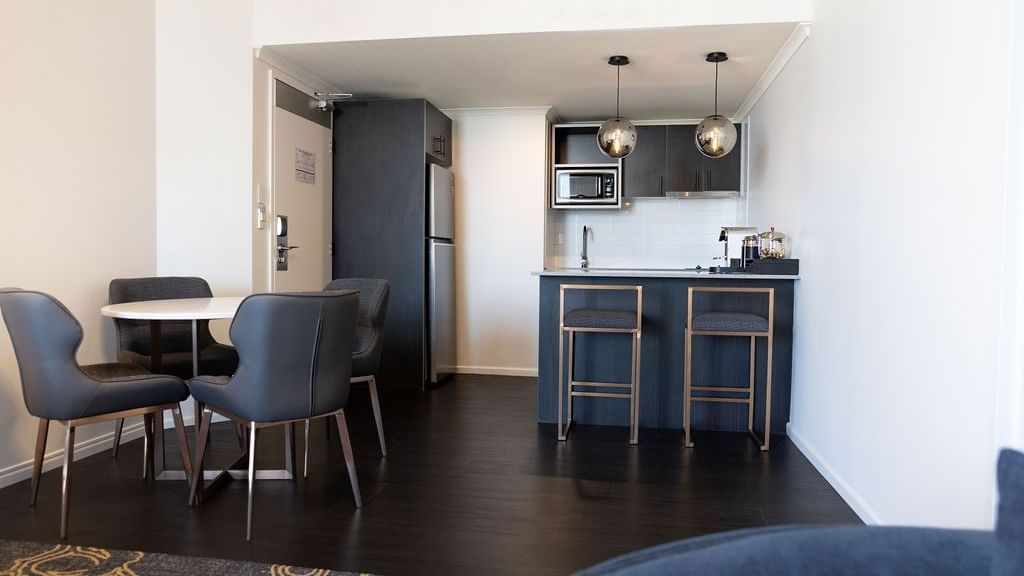 Superior King Suite High Floor Balcony | Hotel Grand Chancellor ...