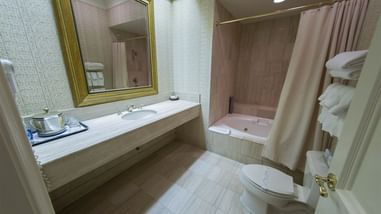 Clubhouse King Suites | Dancing Rabbit Inn