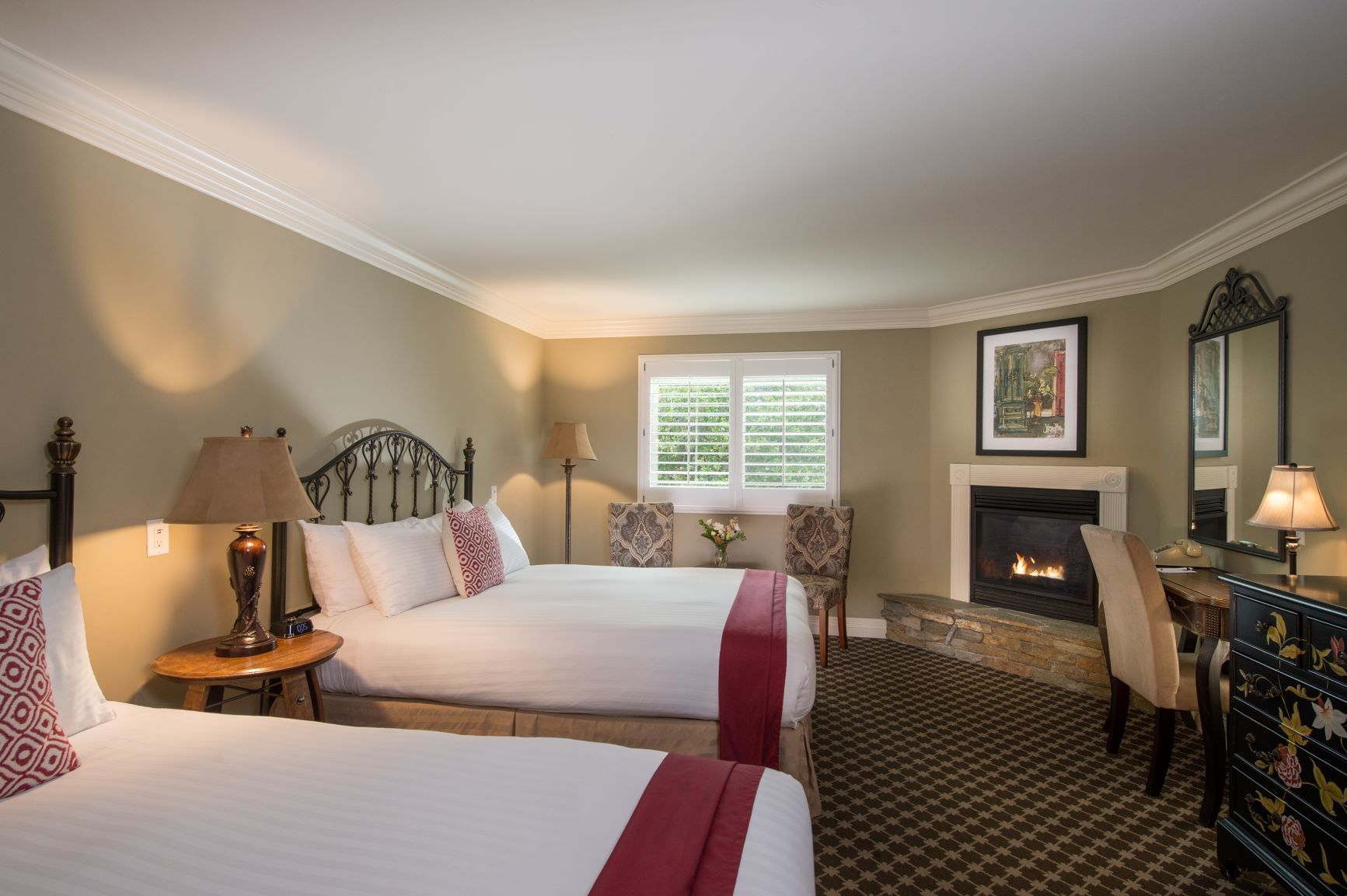 Cambria Hotel Rooms & Suites - Cambria Pines Lodge