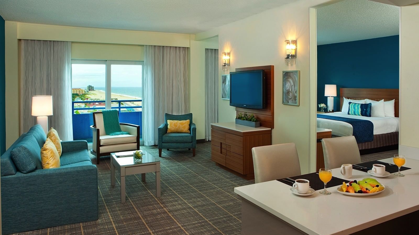 Ocean Front King Suite | Ocean Place Resort & Spa Accommodation