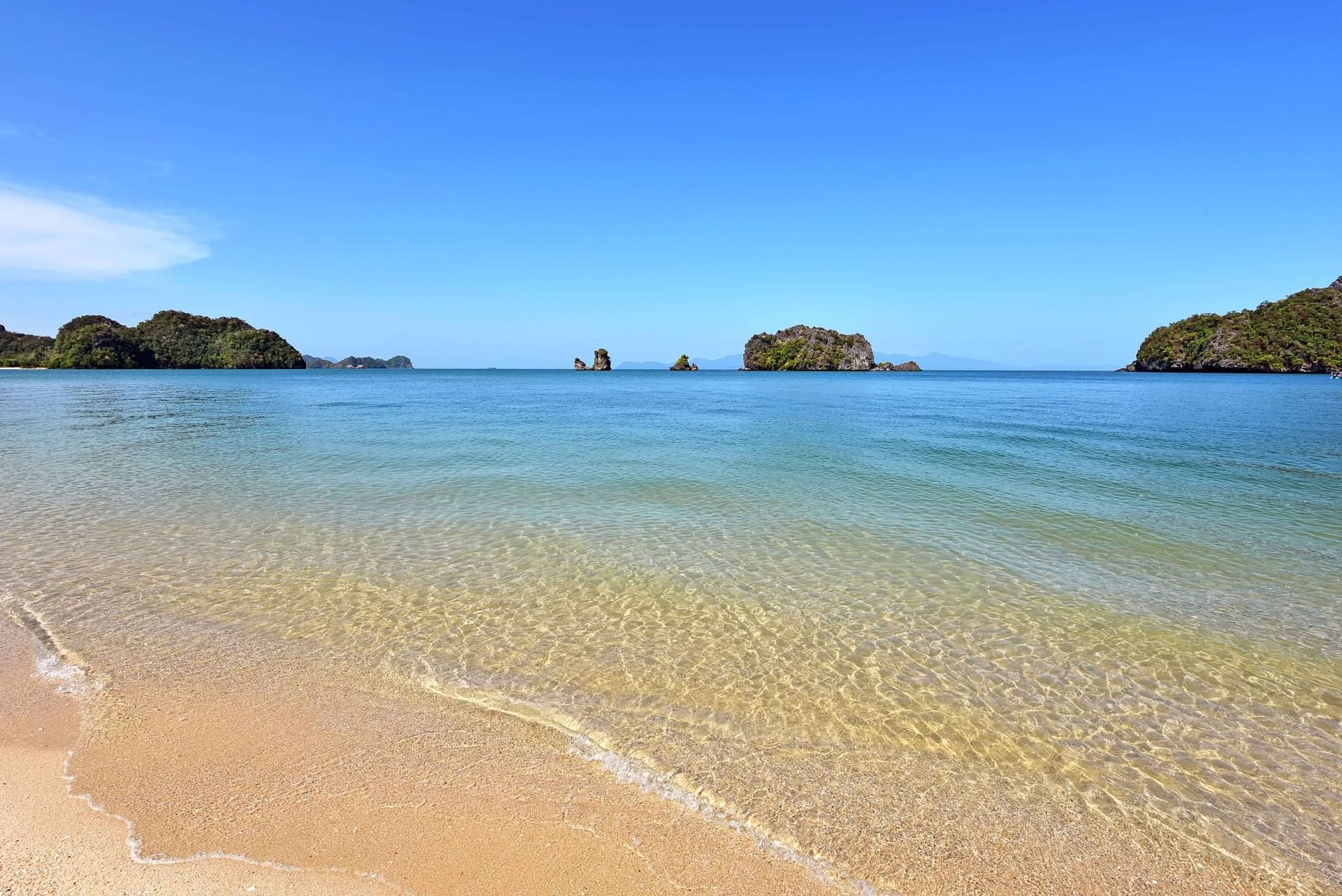 Activities to do in Langkawi at Tanjung Rhu Beach
