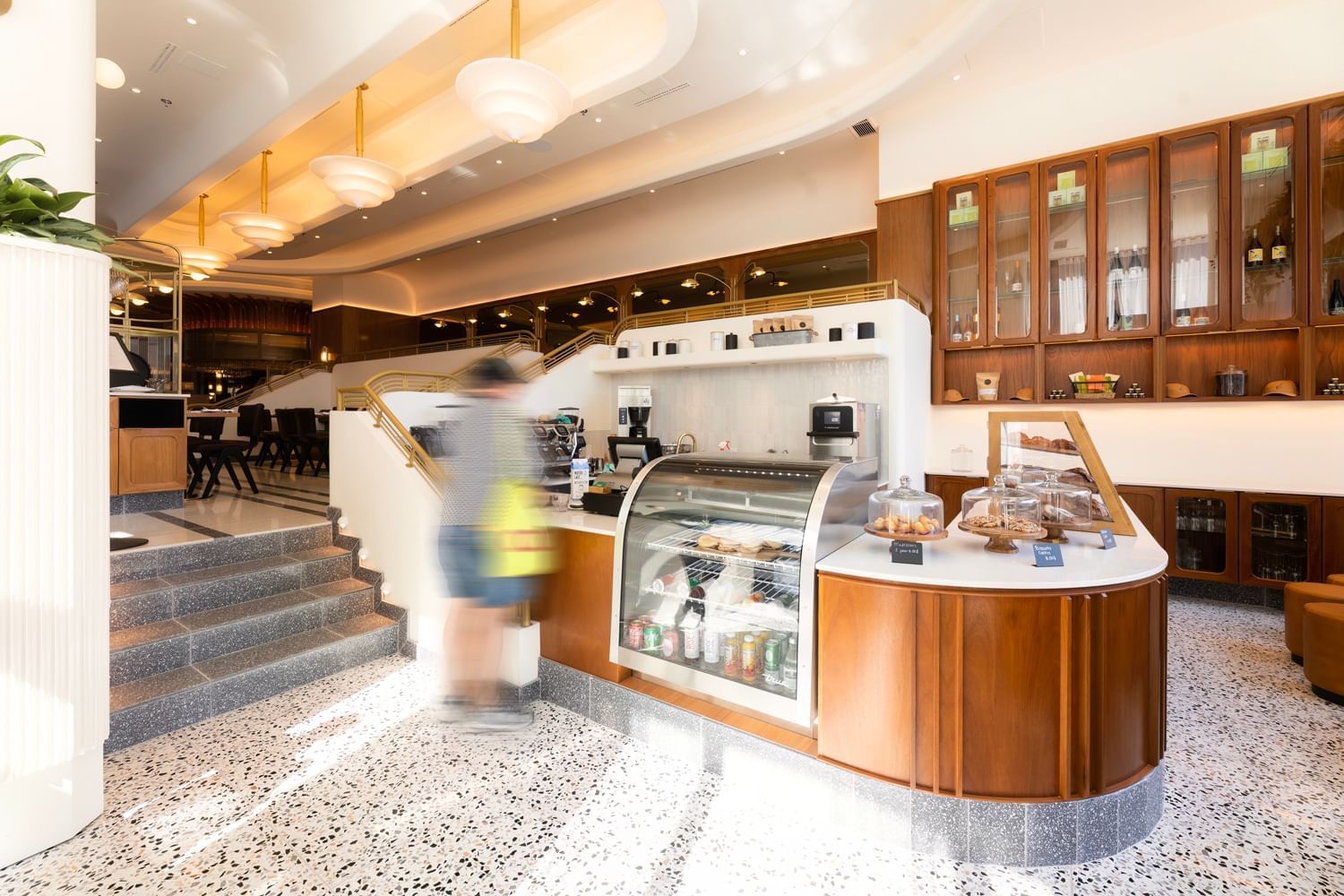 COMMODORE café près de la Place des Arts