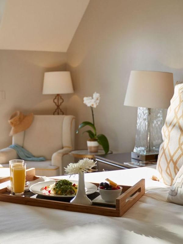 In-Room Dining | The Pearl Hotel