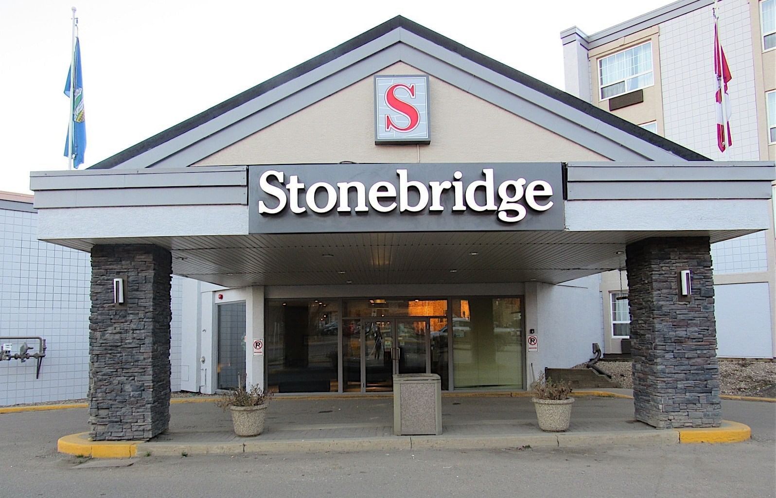 Downtown Fort Mac Hotel | Stonebridge Hotel Fort McMurray