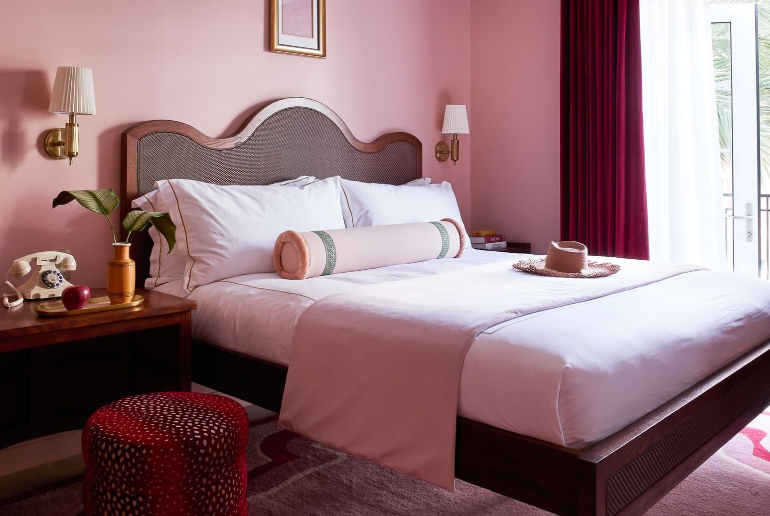 Luxury Boutique Hotel Close to South Beach | Esme Miami Beach