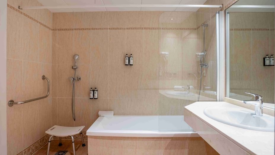 Adapted Standard Rooms | Ponient Pirámide Salou