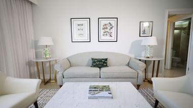 One Bedroom Suite | The Courtleigh Hotel and Suites